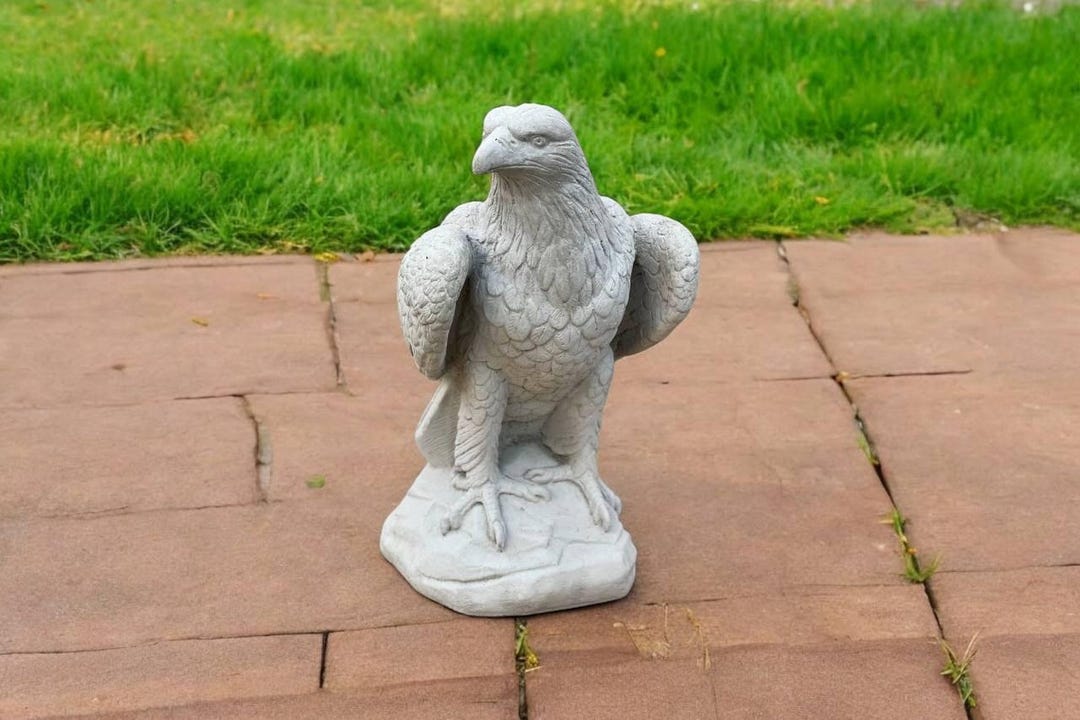Large Eagle Bird Statue | Stone Massive Eagle Figure | Birds Lovers ...