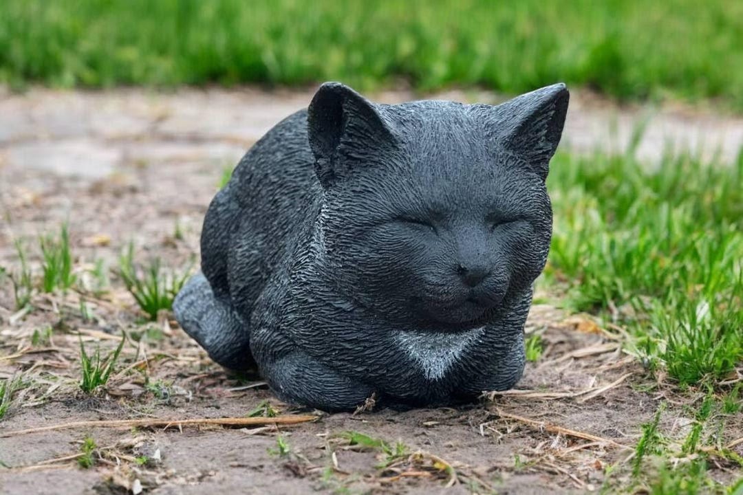 Crouching Black Cat Figurine | Concrete Large Cat Memorial Statue 6 ...