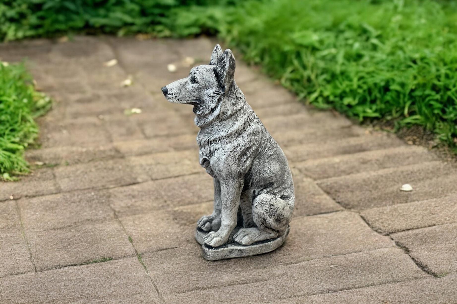 Sitting German Shepherd Memorial Statue | Pet Loss Gift 14" | Garden ...