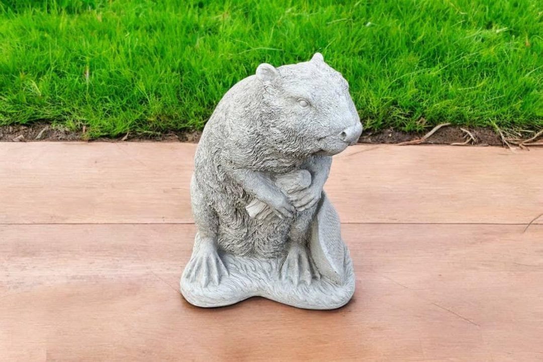 Stone Beaver on Base | Forest Beaver Statue 11'' | Lawn Animal Decor ...