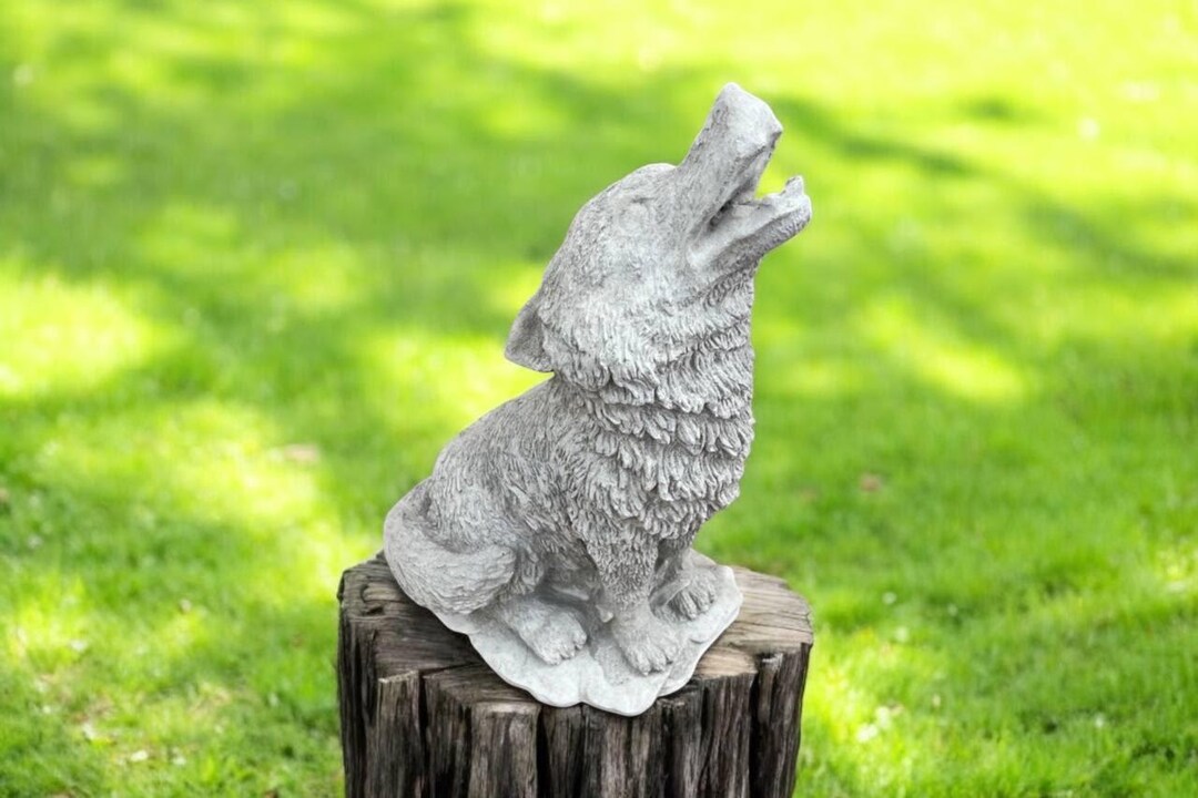 Wild Wolf Figurine | Stone Howling Wolf 15" | Forest Animal Statue ...
