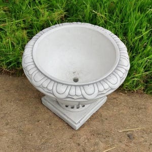 Concrete Ribbed Urn Planter Statue | Stone Flowers Pot Backyard Figure ...