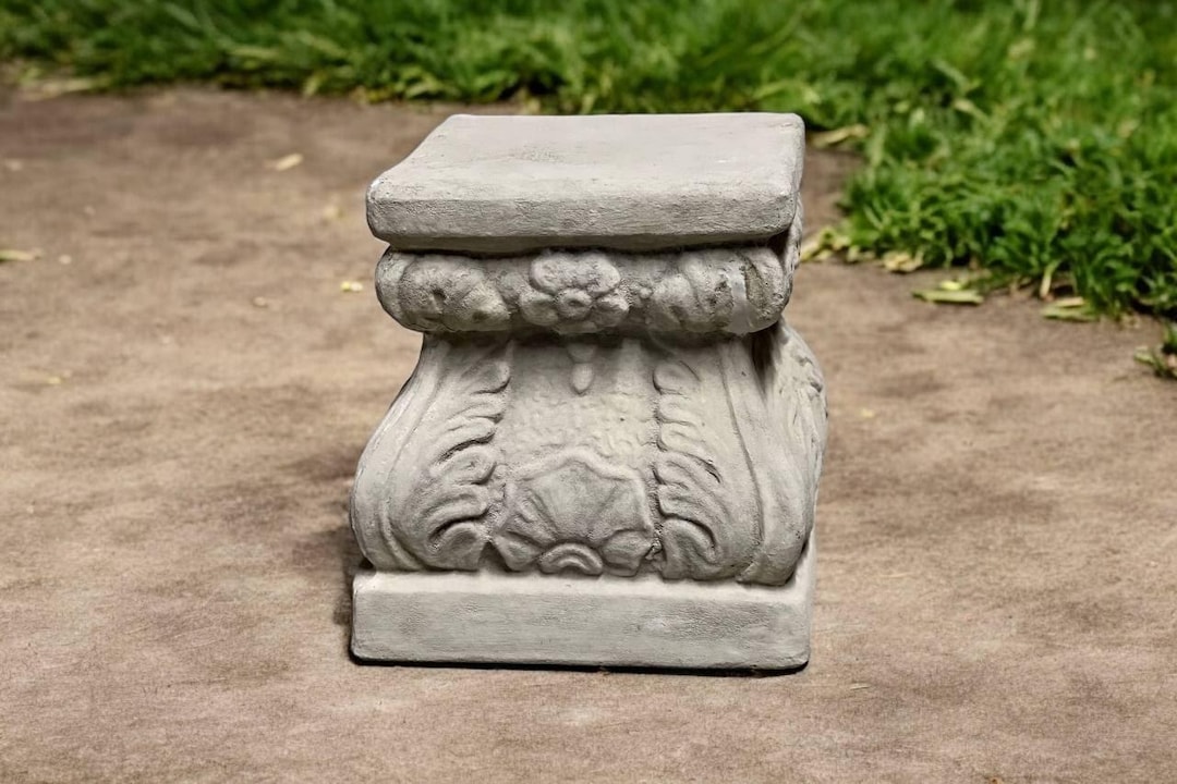 Massive Pedestal Stone Figurine | Concrete Pedestal Short Square Statue ...