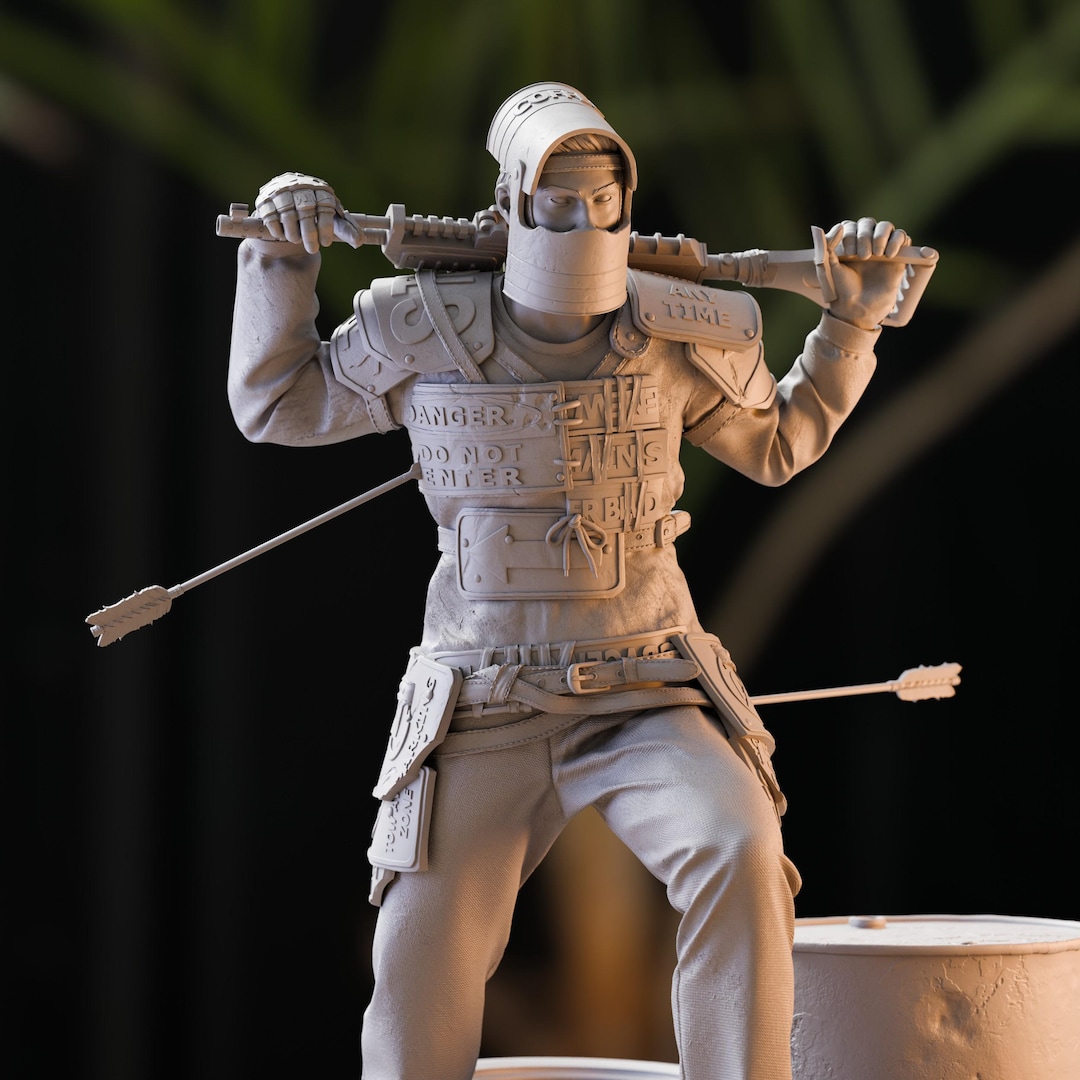 SURVIVOR | Rust Collectible Figure | Highly Detailed Resin Statue ...