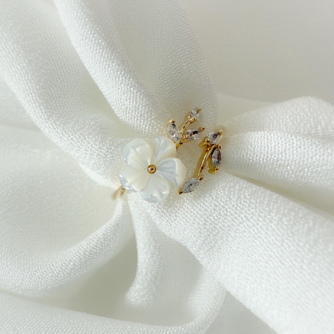 Dainty Mother of Pearl Magnolia Ring,flower Open Ring,olive Branch Ring ...