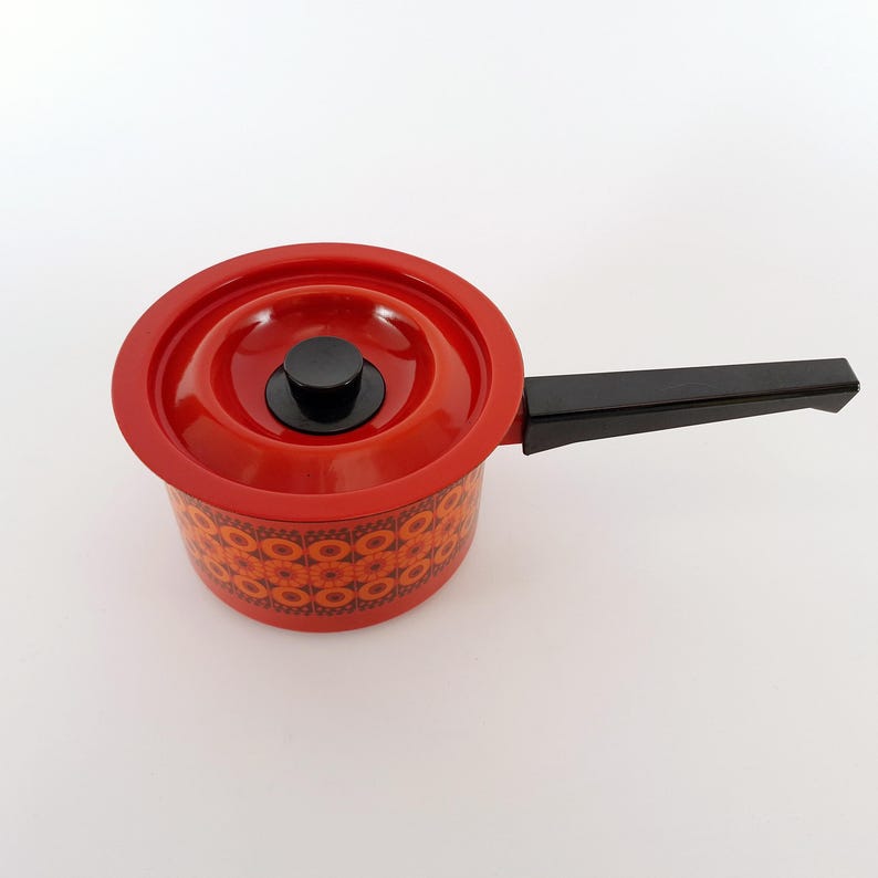 Raija Uosikkinen, Arabia Finel, Finland – Red and Orange Enamel ...