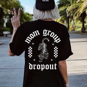 Mom Group Dropout Graphic Tee T-shirt for Women , Trendy Retro Grunge ...