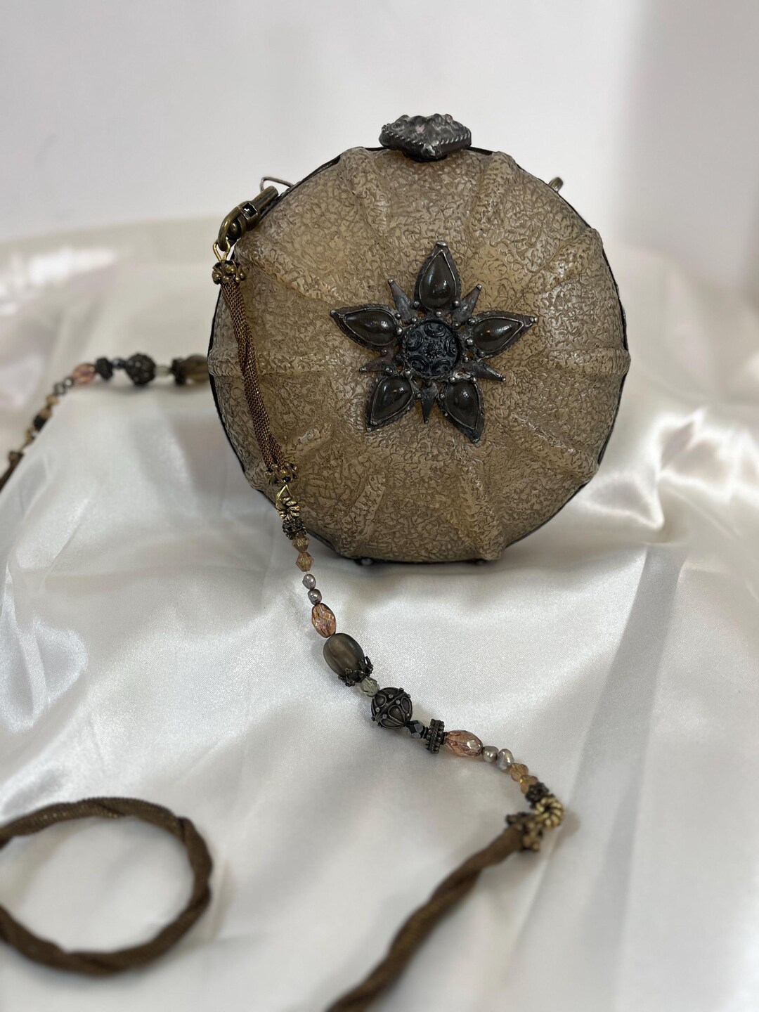 Vintage Maya Resin Shell Crossbody Purse - Etsy