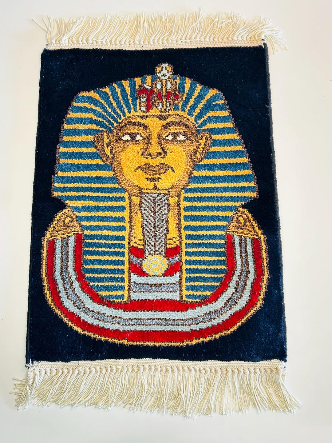 King Tut-tutankhamun-egypt-hand Woven Tapestry Wall Hanging-rug 16.75 ...
