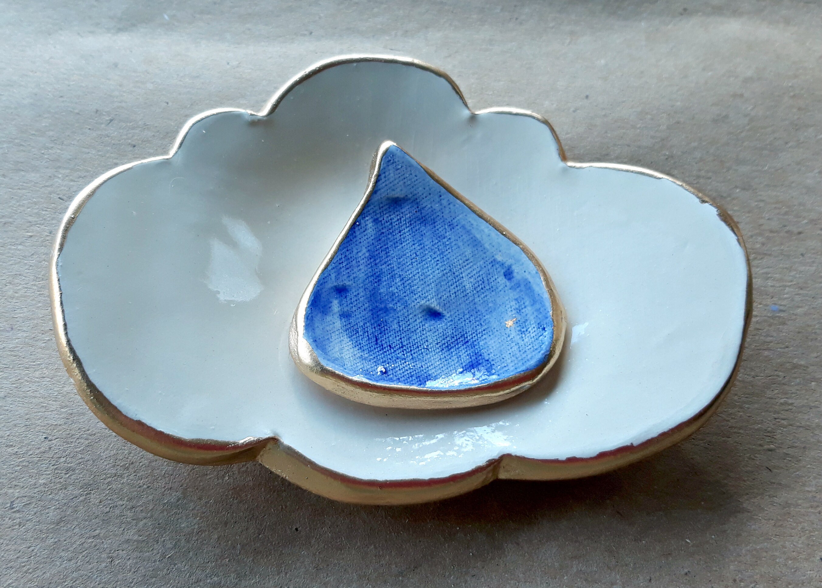 Ceramic cloud ring dish with rain drop edged in gold | Etsy