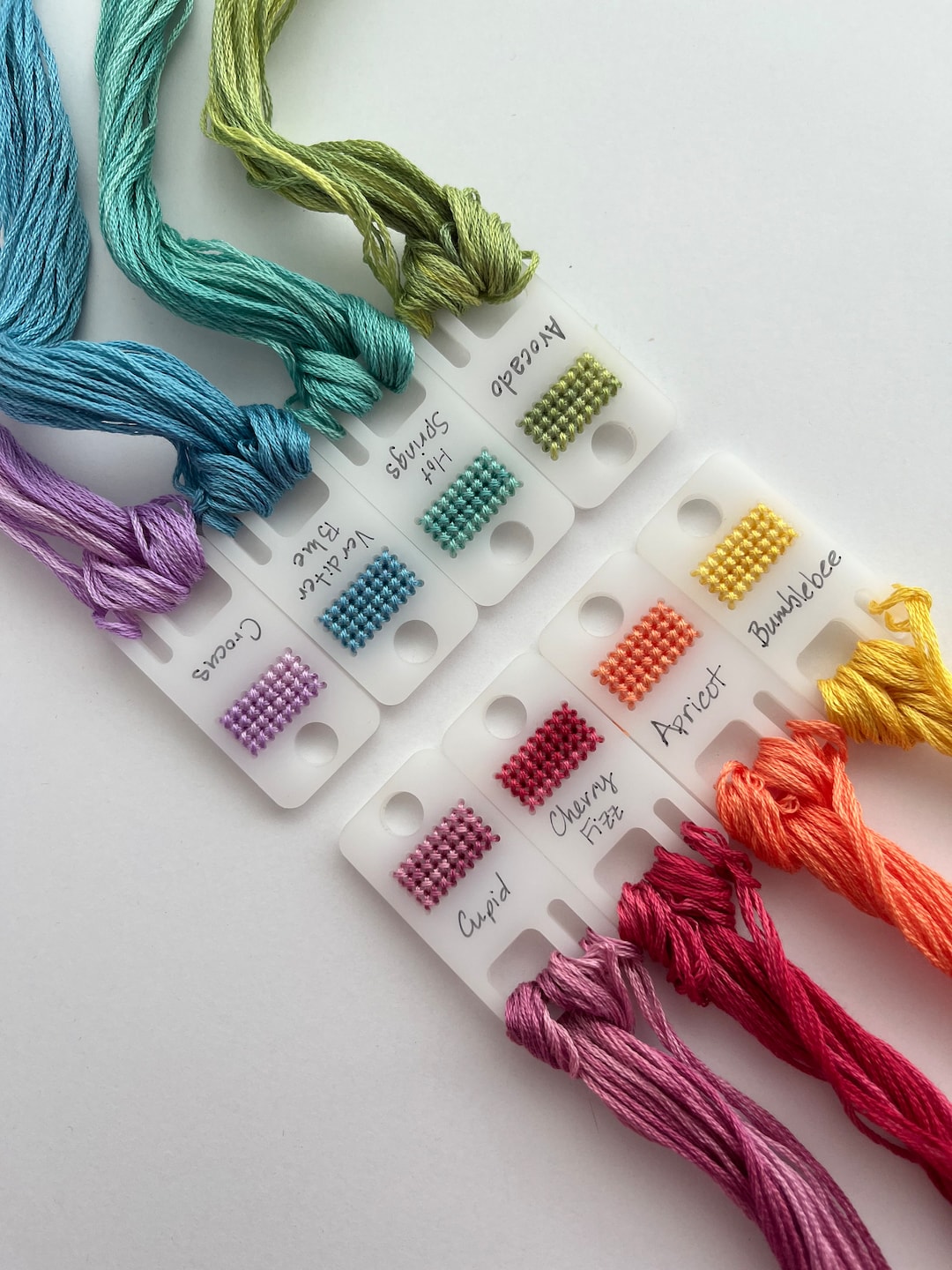 Floss Swatch Drops, Set of 25 in Milky White, Acrylic Stitchable Thread ...