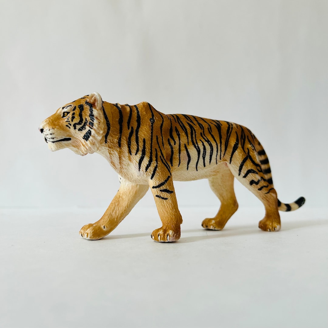 Mojo Plastic Toy Tiger Animal Figure Tiger Figurine Plastic Toy Animal ...
