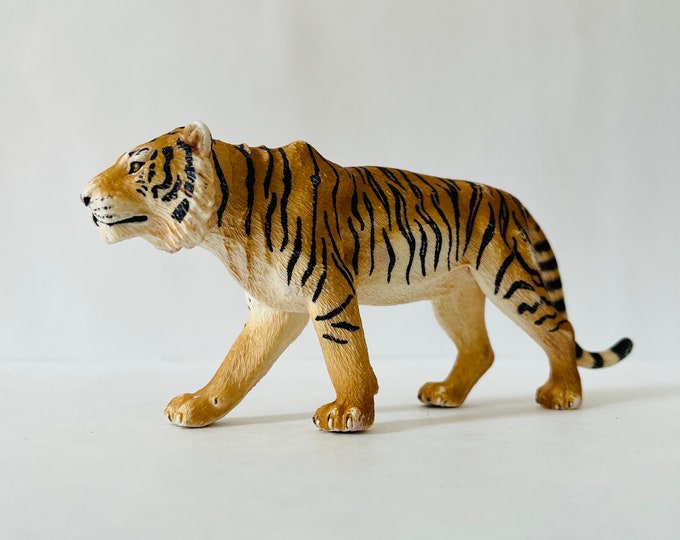 Mojo Plastic Toy Tiger Animal Figure Tiger Figurine Plastic Toy Animal ...