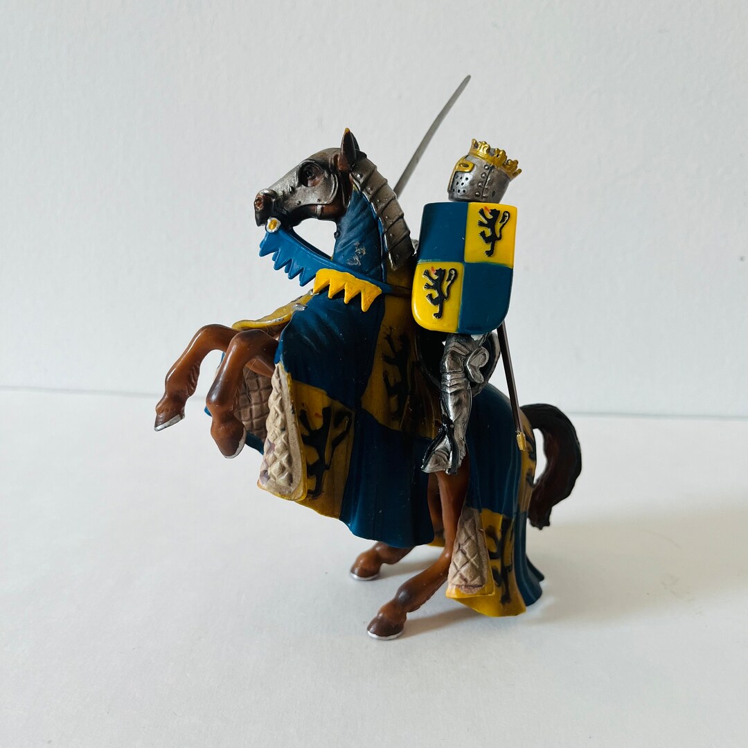 Vintage Retired Rearing Prince Medieval Knight With Horse 2003 70009 ...