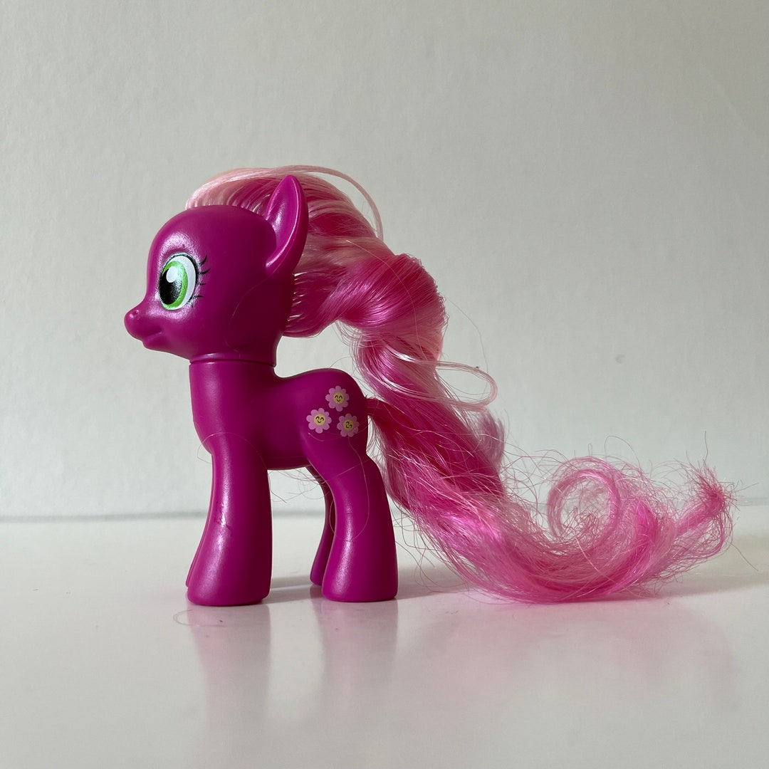 My Little Pony Figure G4 Cheerilee 3.25 Brushable Pony Friendship is ...