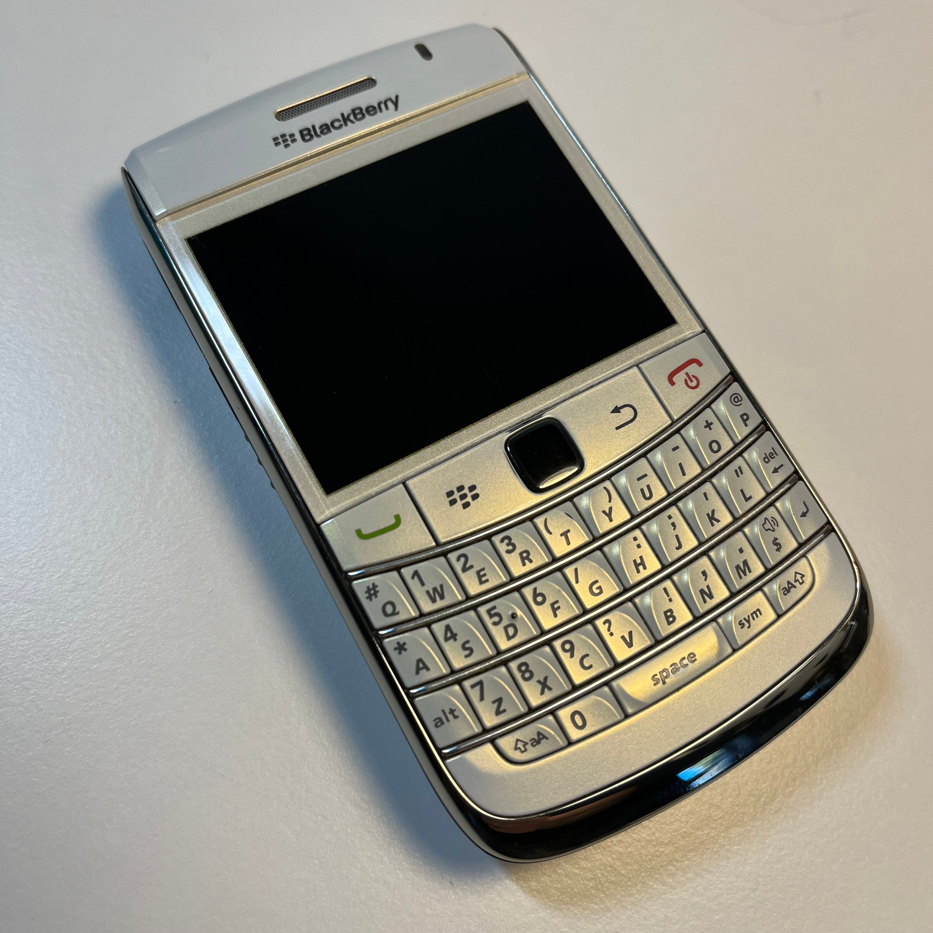 Blackberry Bold 9700 White Cases