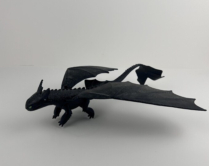 Toothless Night Fury How to Train Your Dragon Action Figure Plastic Toy ...