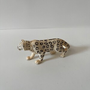 Schleich Snow Leopard Figurine Toy Plastic Rubber Animal Figure Tigers ...