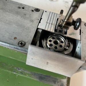 VINTAGE Swiss ELNA Supermatic Green Sewing Machine Model 50 - With Case ...