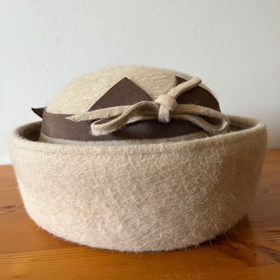 Vintage 1960s Italian TOSCANO Ermine Fur Felt Hat Cre… - Gem