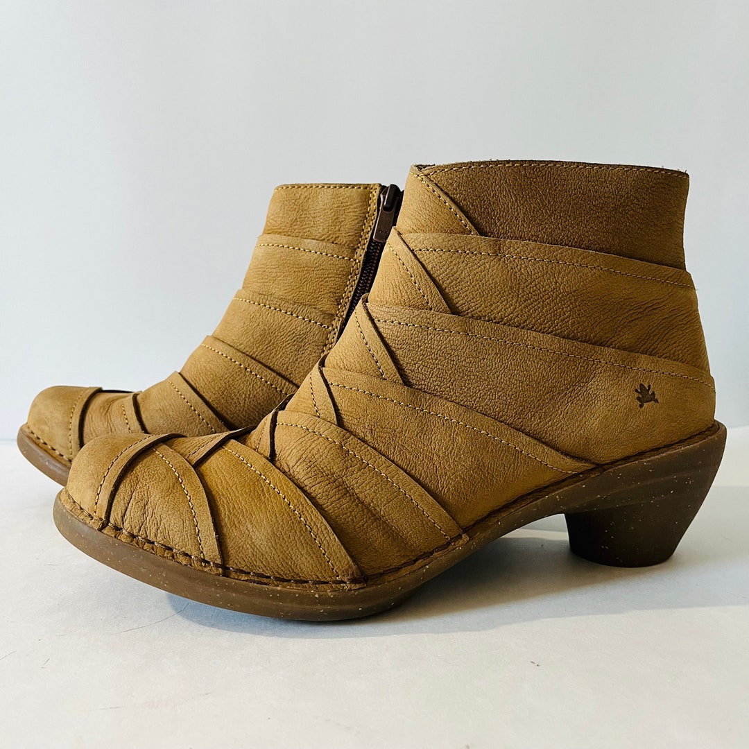 El Naturalista Natural Suede Leather Boots With Low Heel Natural Rubber ...