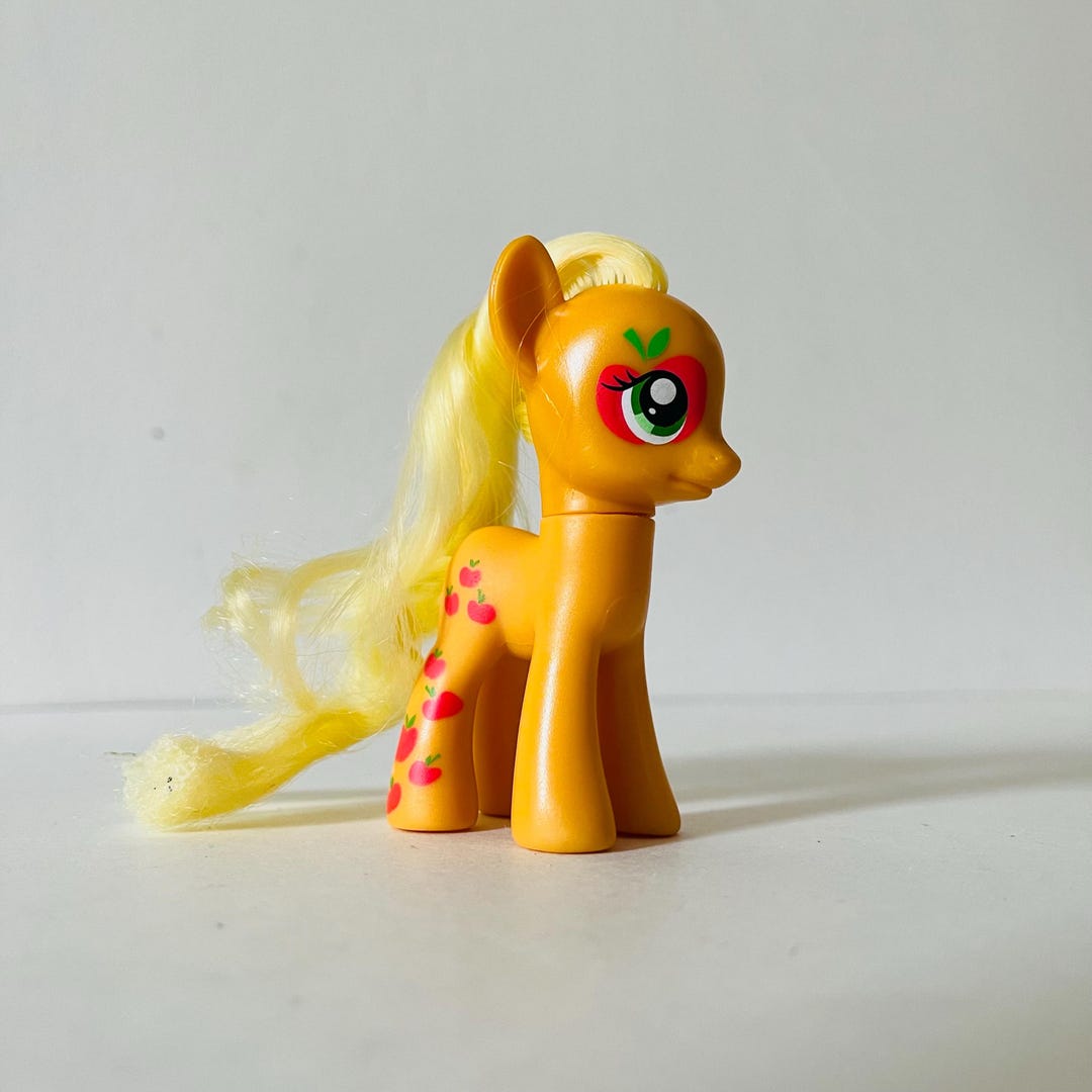 My Little Pony Figure MLP G4 Applejack 3.25” Brushable Pony Friendship ...