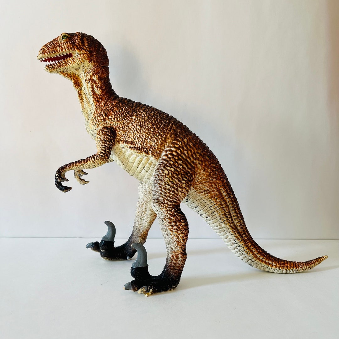 Vintage AAA Jumbo Dromaeosaurids Dinosaur Figure - Velociraptor or ...