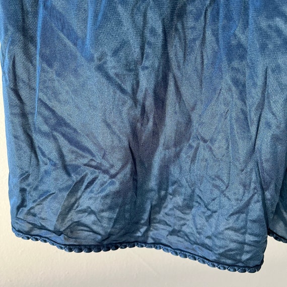 Vintage Retro 70s Nylon Nightgown Nightie Slip Dress… Gem