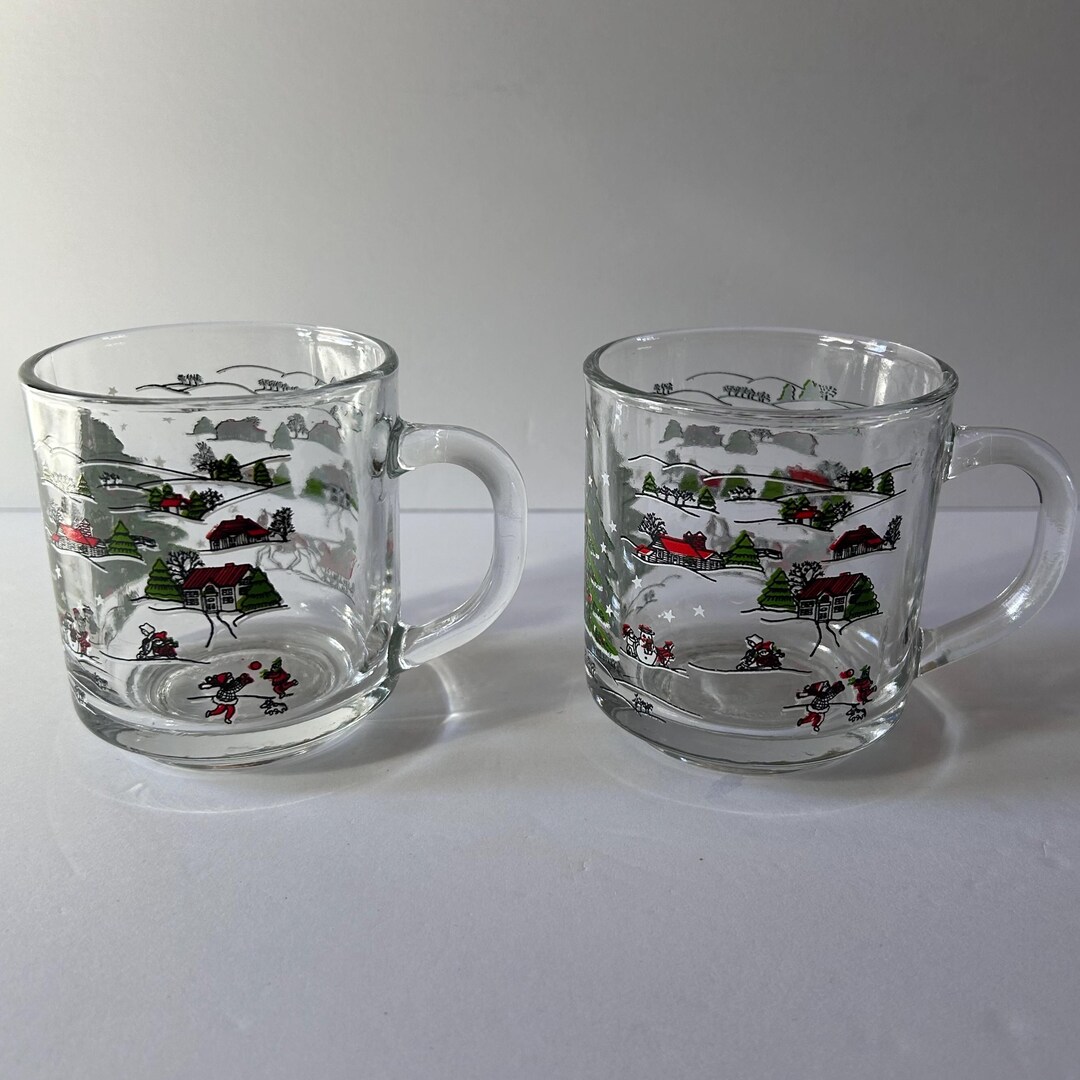 Vintage Luminarc Christmas Village Theme Glass Mugs Set of 2 Santa ...