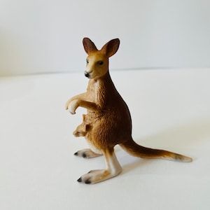 Schleich Kangaroo Mama With Joey Figure Figurine Plastic Toy Animals ...