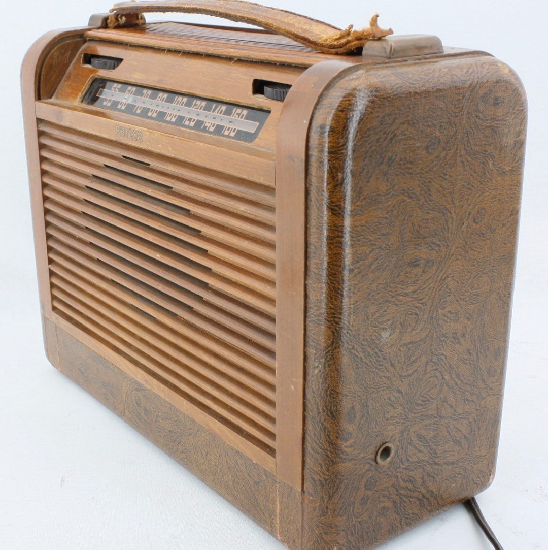 Vintage Philco Model 46-350 Wooden Rolltop Portable Tube Radio 1946 ...