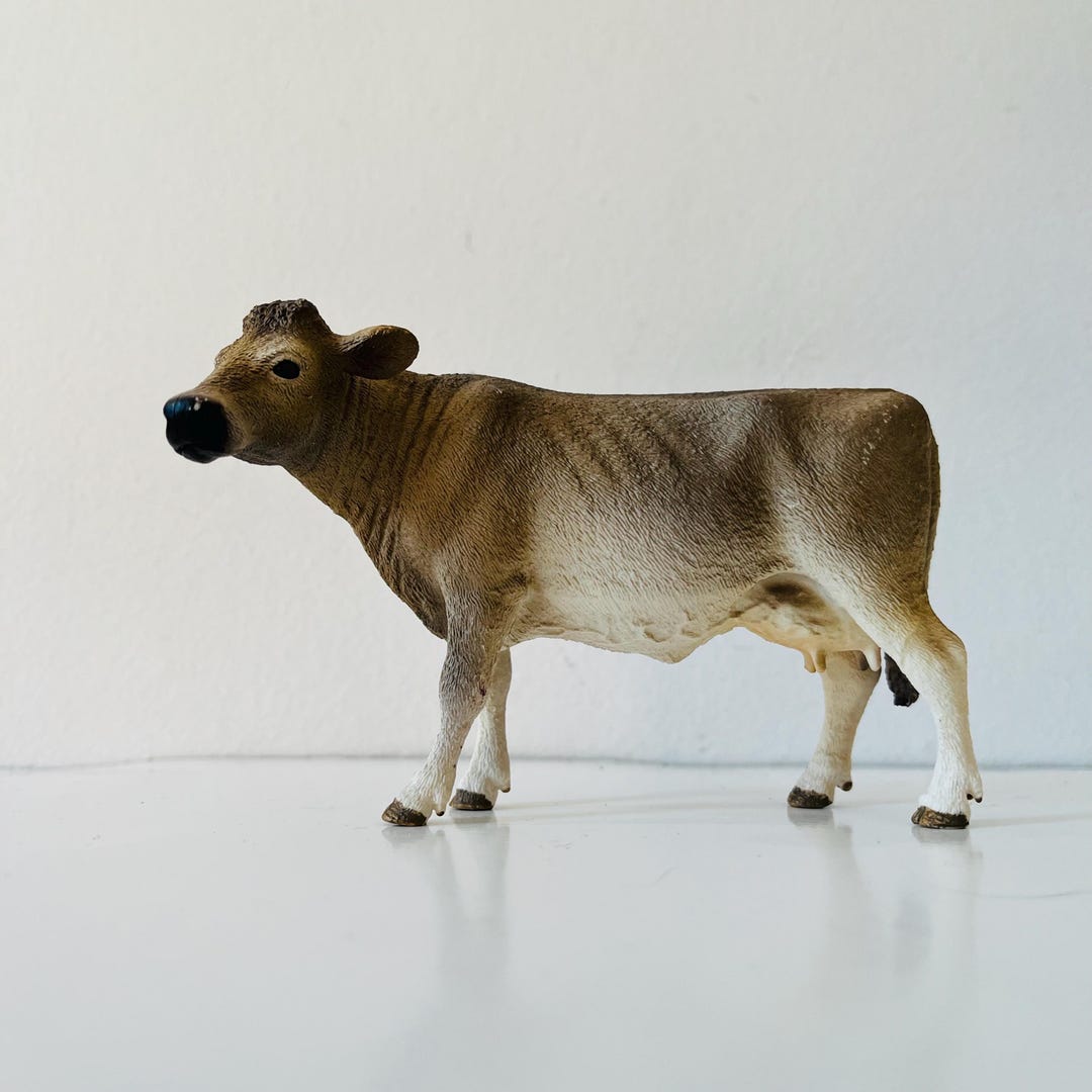 Schleich Brown Dairy Cow Vintage Farm Animals Imaginary Play Plastic ...