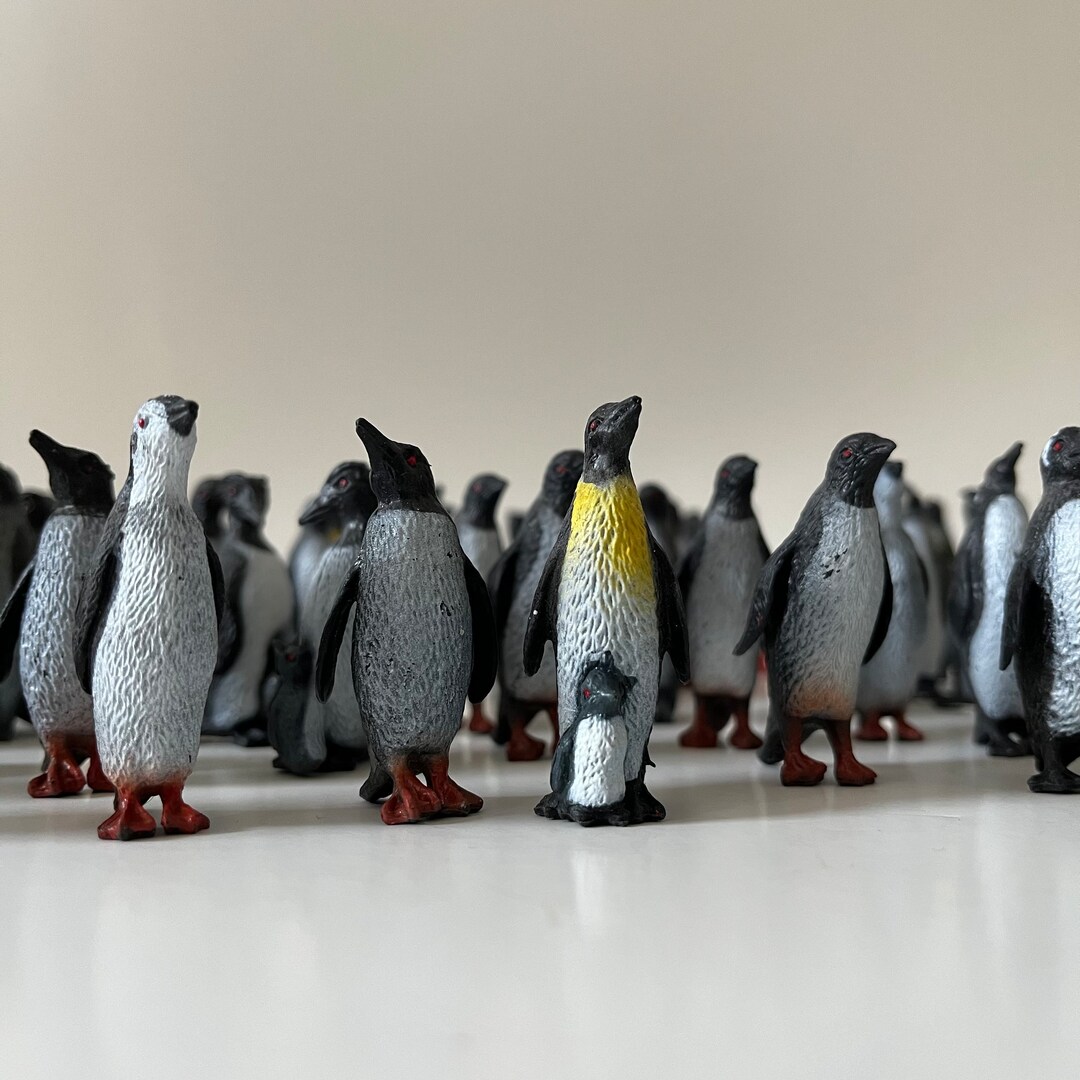 Penguins Penguin Animal Diorama Figurines Imaginary Play Animal Toys ...