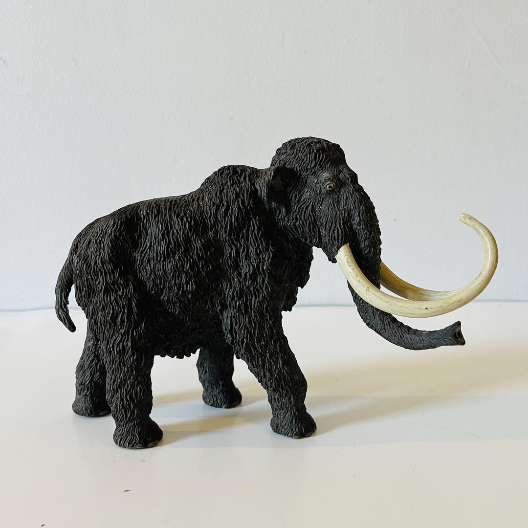 Safari LTD Prehistoric World Collection Carnegie Wooly Mammoth Model ...
