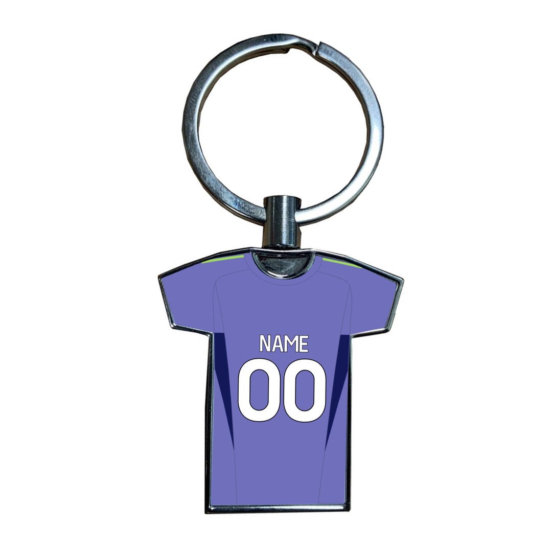 Personalised Man Utd Football Goalkeeper Kit Style Metal Shirt Keyring ...