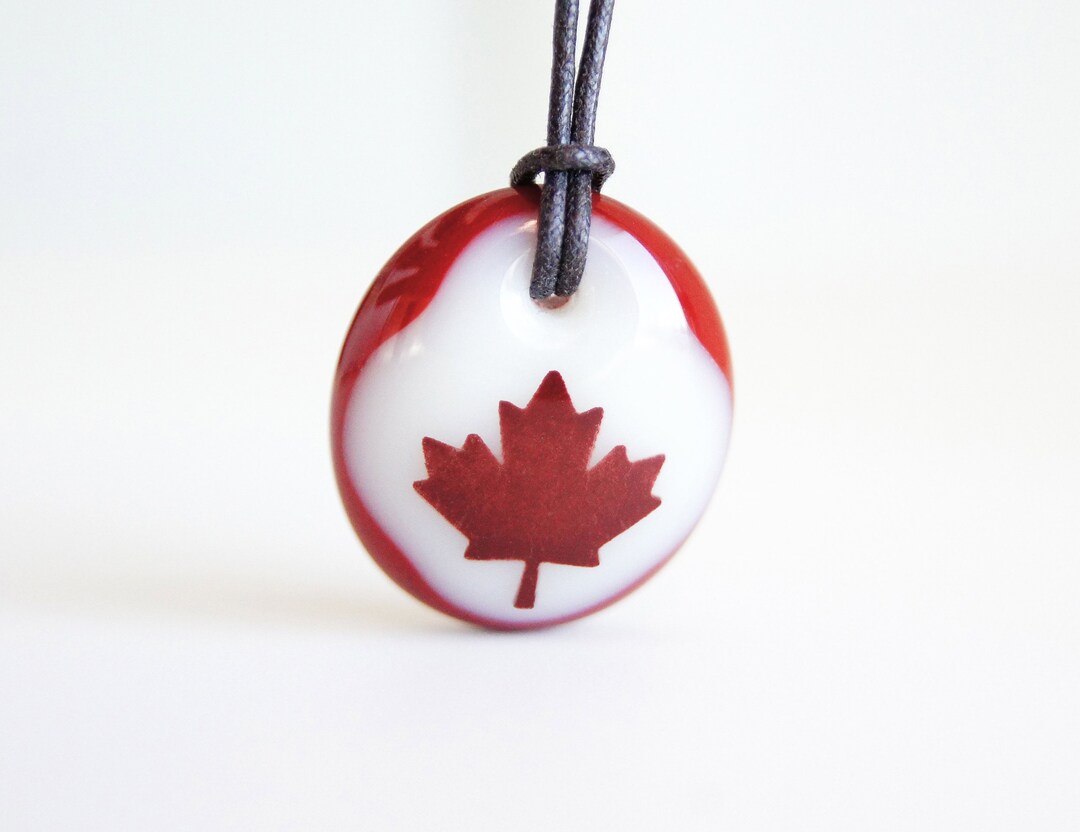 Maple Leaf Necklace Canadiana Jewellery, Oh Canada Love Traveller Gift ...