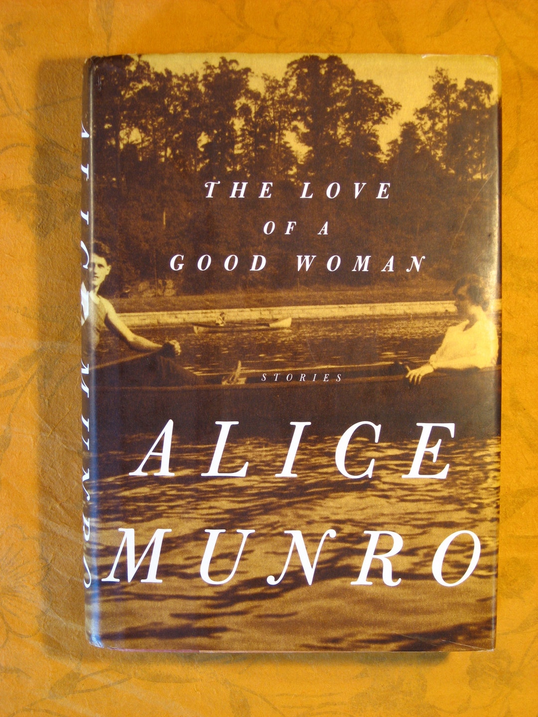 Signed First Edition the Love of a Good Woman: Stories by Alice Munro - Etsy