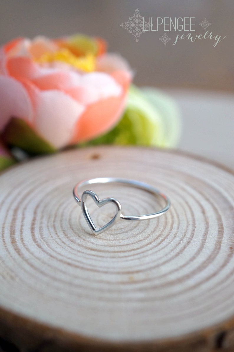 Sterling Silver Heart Ring, Dainty Wire Band (size 7) - Etsy