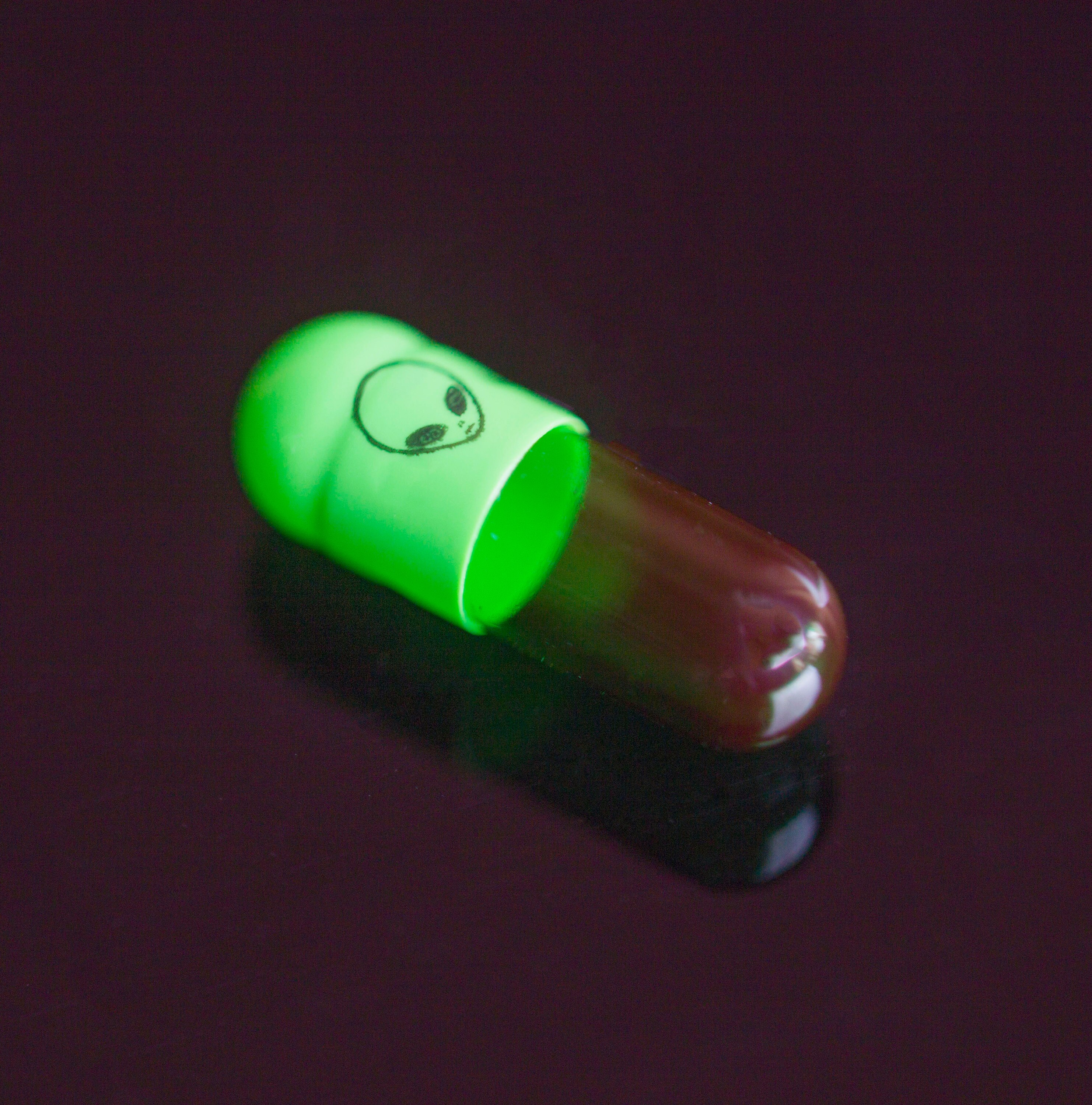 100 X Empty Gelatin Capsules Size 3 Joined - Green Alien Caps - Etsy