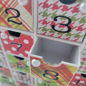 Small Chipboard Advent Calendar Contemporary Holiday Christmas Plaid ...