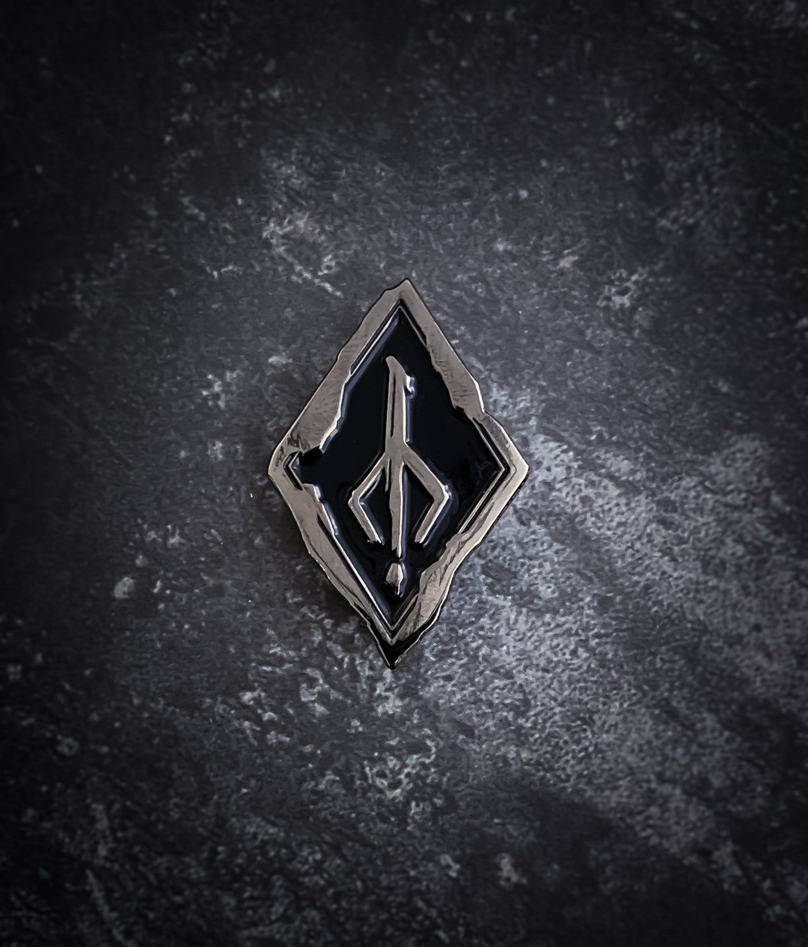 Hunter's Mark Enamel Pin - Etsy