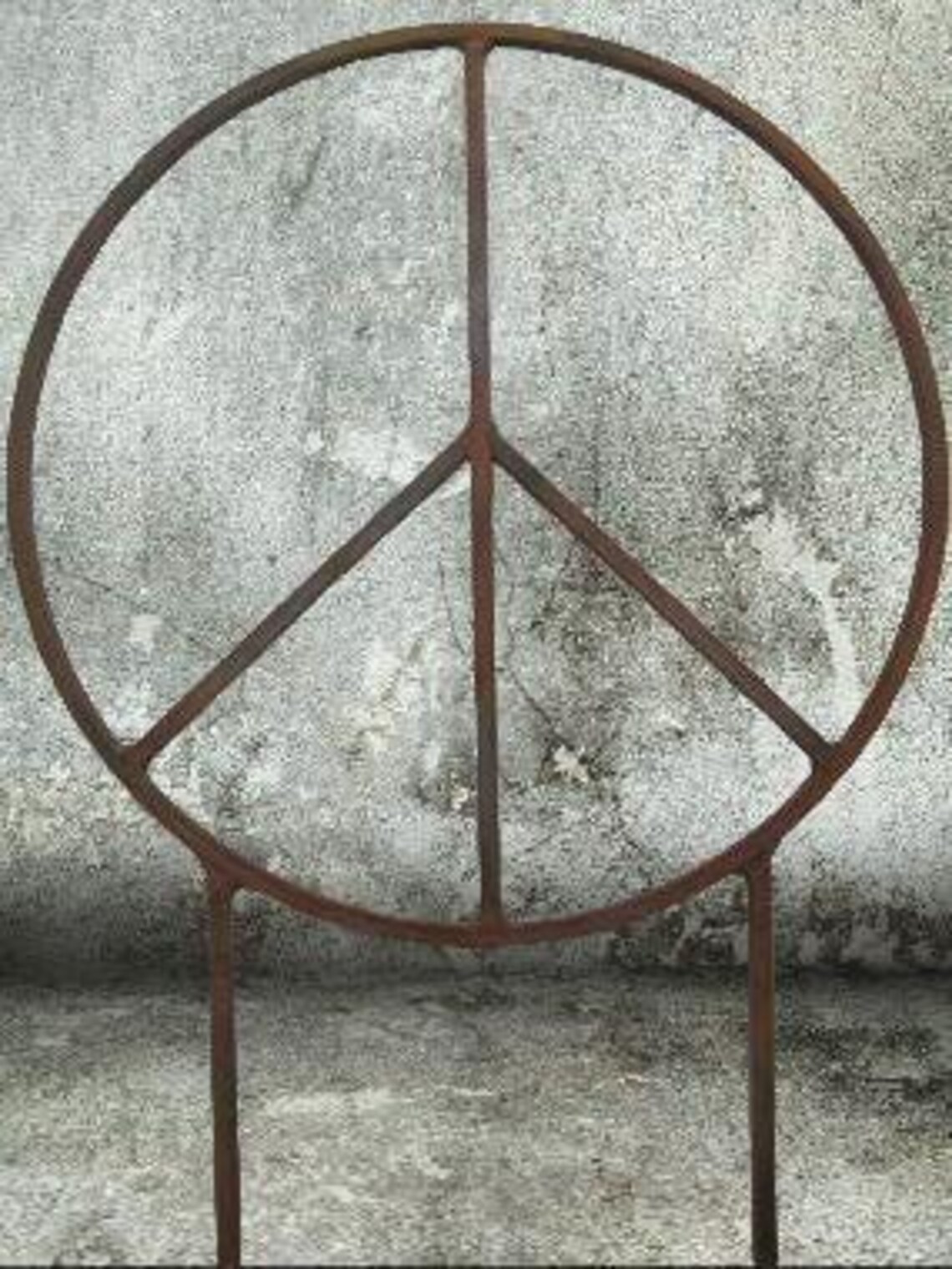 34 Inch Diameter Rusty Metal Peace Sign With Two 32 Inch Tall Legs - Etsy
