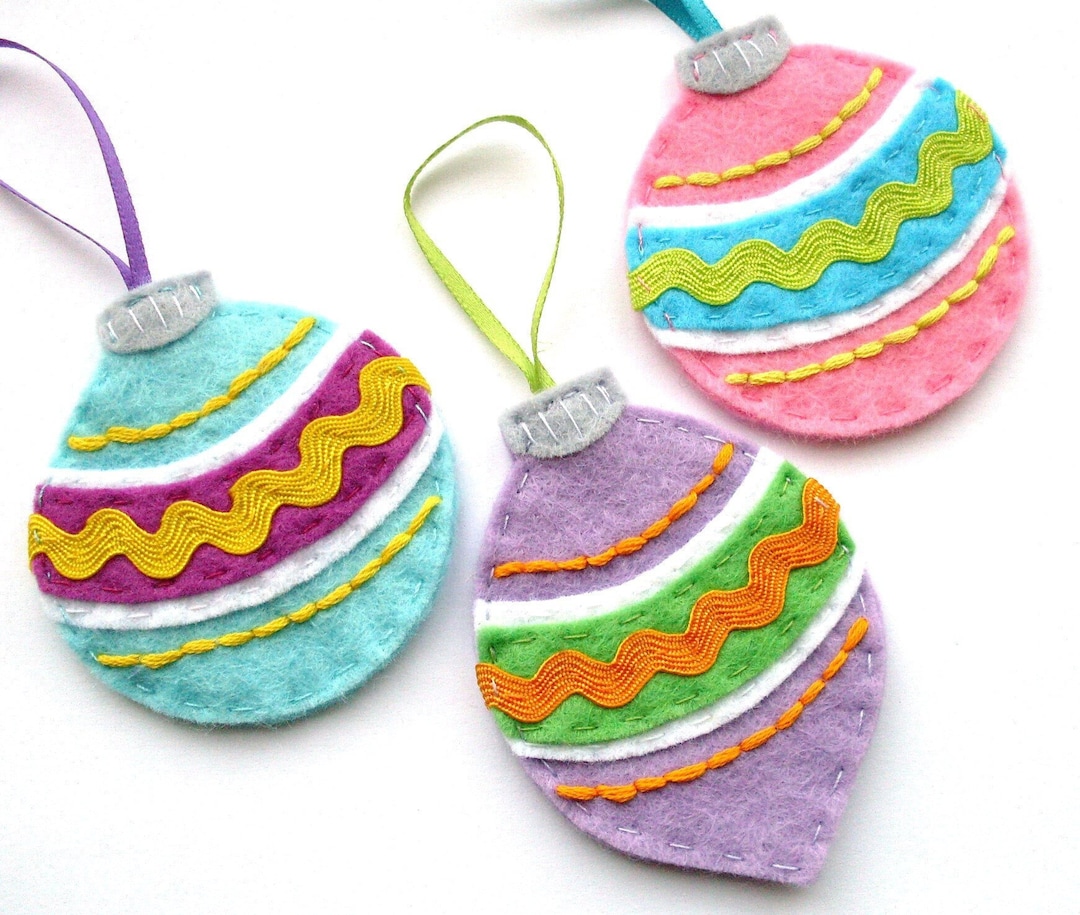 Retro Felt Baubles - PDF Sewing Pattern - Sew Easy Felt Christmas ...