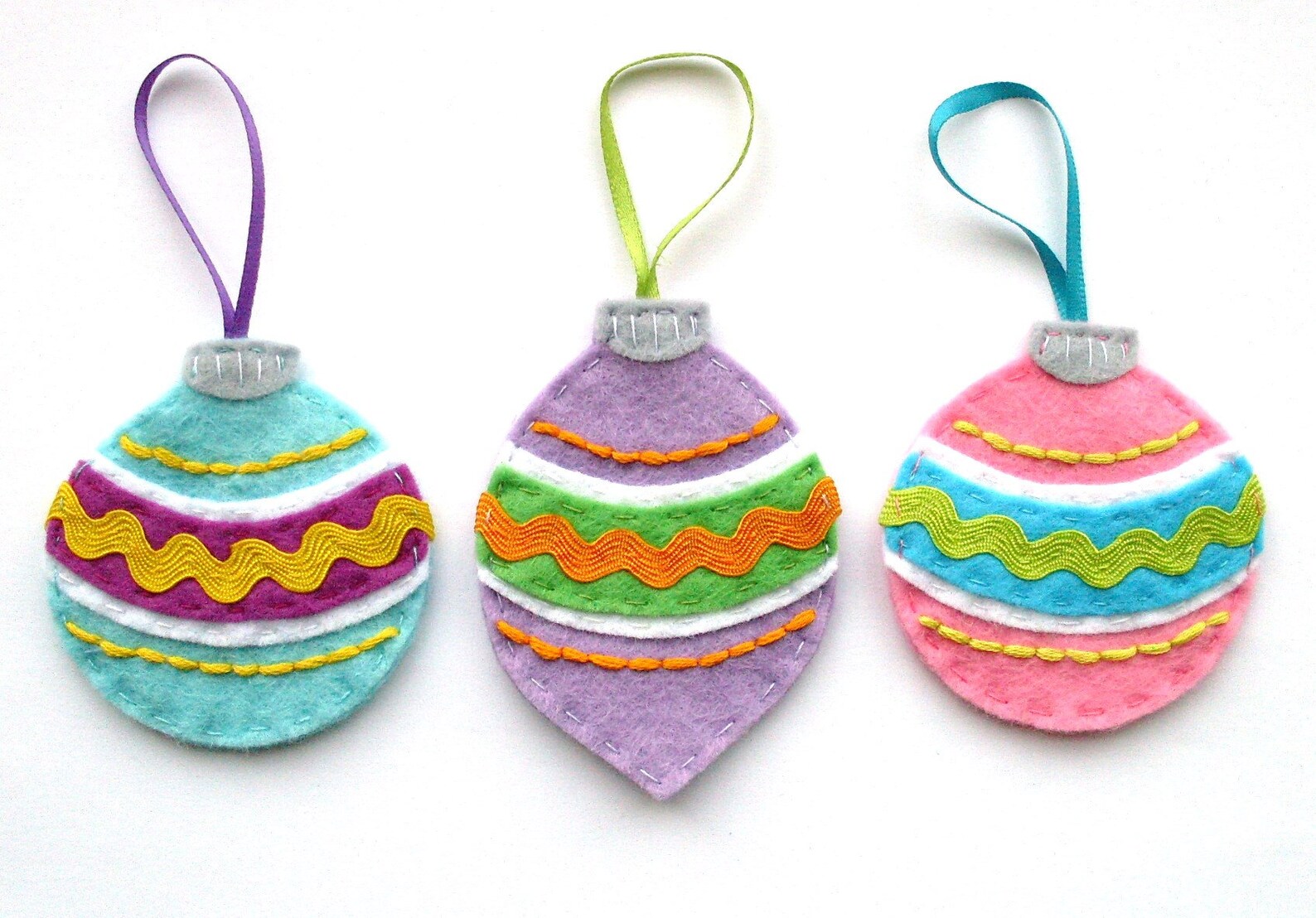 Retro Felt Baubles - PDF Sewing Pattern - Sew Easy Felt Christmas ...