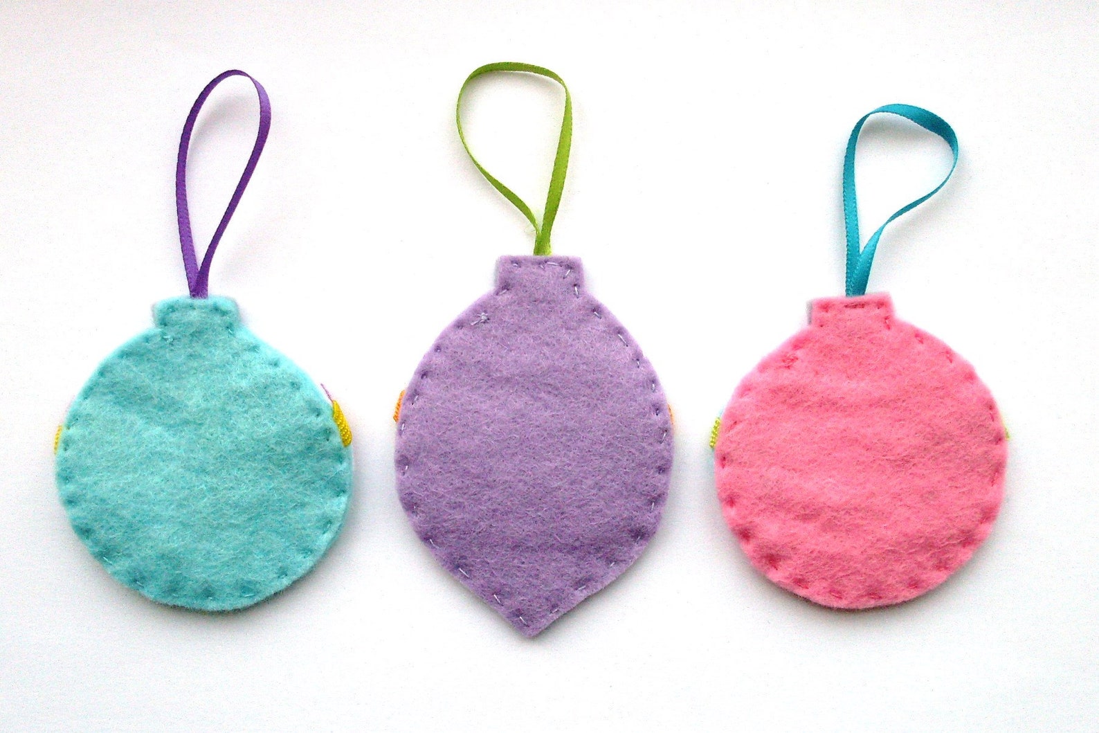 Retro Felt Baubles - PDF Sewing Pattern - Sew Easy Felt Christmas ...