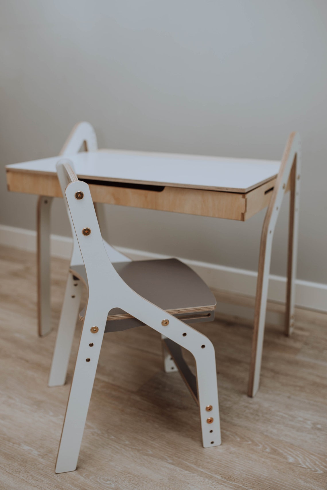 Playroom Table Set/wooden Table/table With Bookshelf/montessori Kids ...