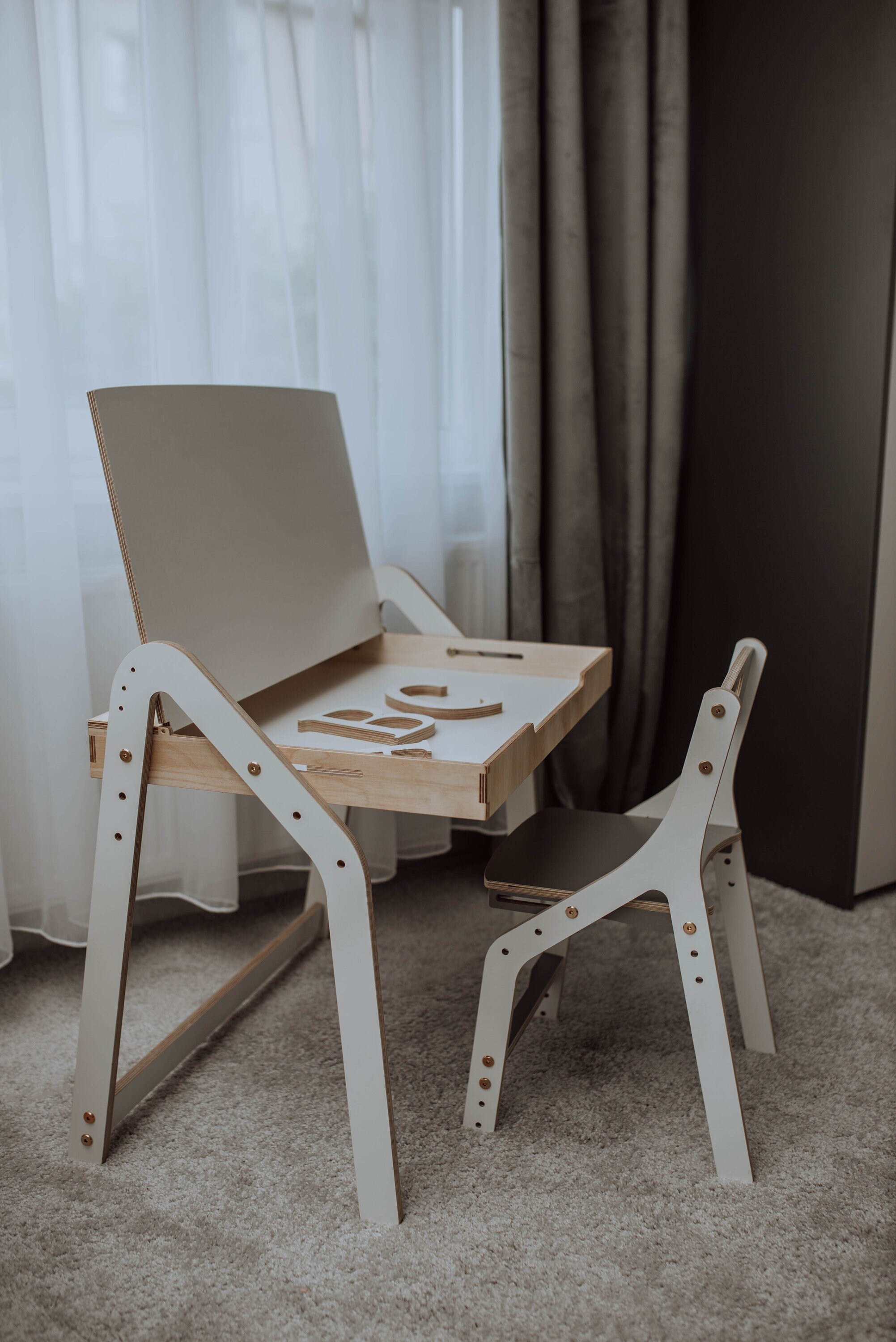 Playroom Table Set/wooden Table/table With Bookshelf/montessori Kids ...