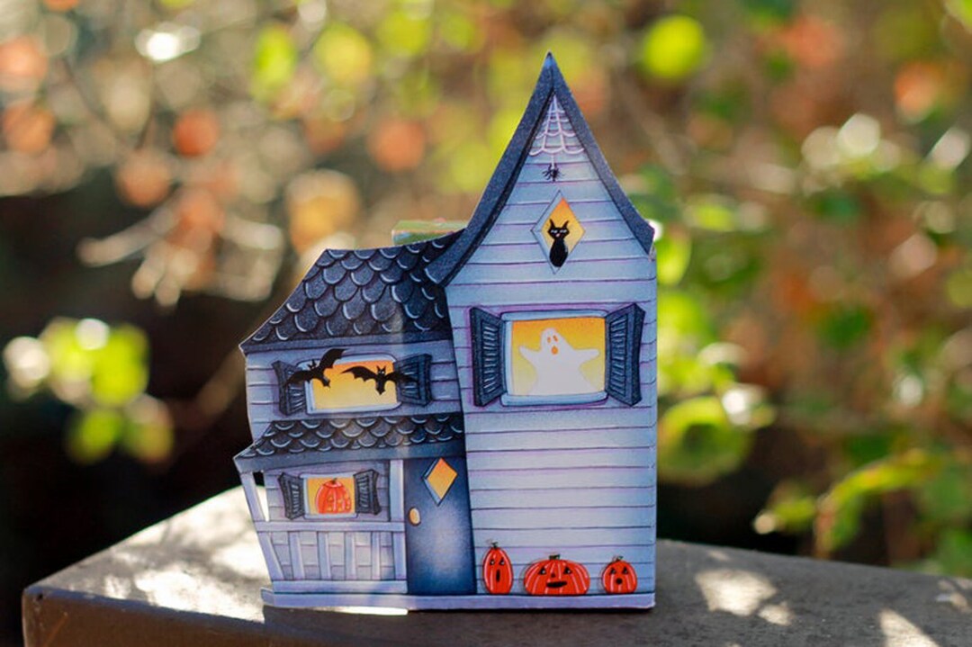 Haunted House Halloween Candy Box: Assembled Party Favor - Etsy