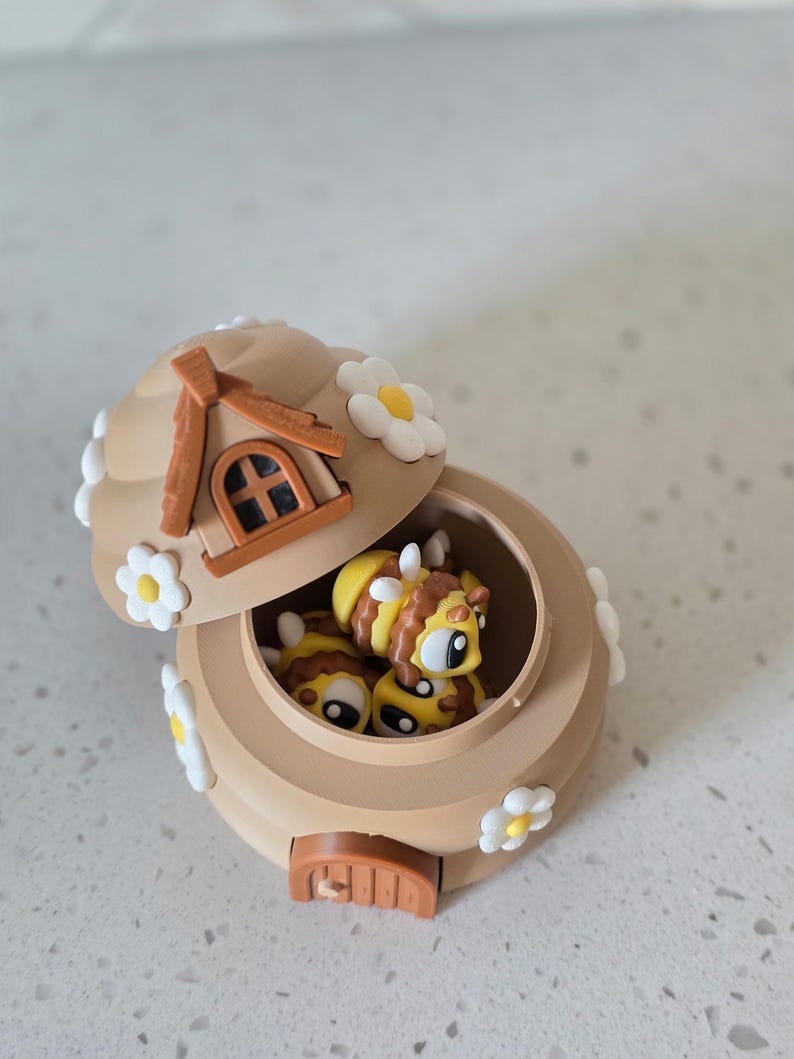 3D Printed Articulated Bumblebee & Beehive Set – Flexi Fidget Desk Pet ...
