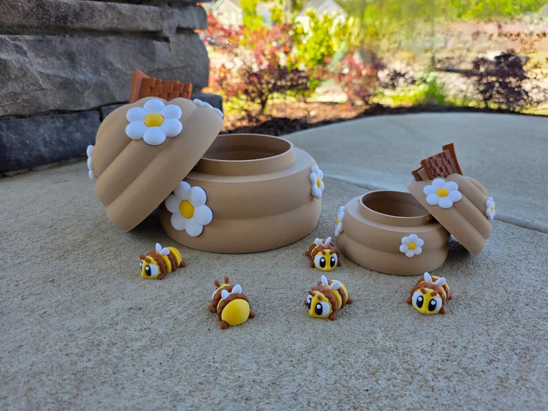 3D Printed Articulated Bumblebee & Beehive Set – Flexi Fidget Desk Pet ...